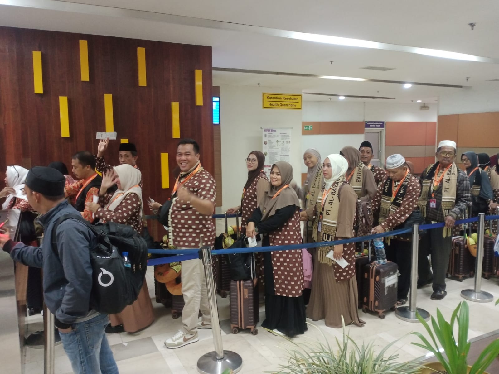 Pemberangkatan Umrah perdana Tahun 2024 - UJAS TOUR